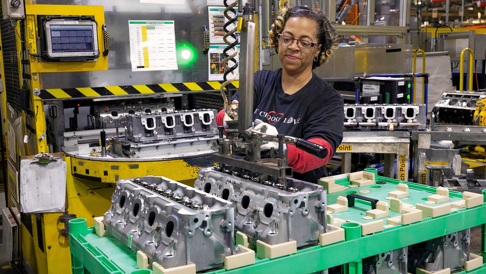 GM's new small-block V8 gets another huge boost before it goes mainstream