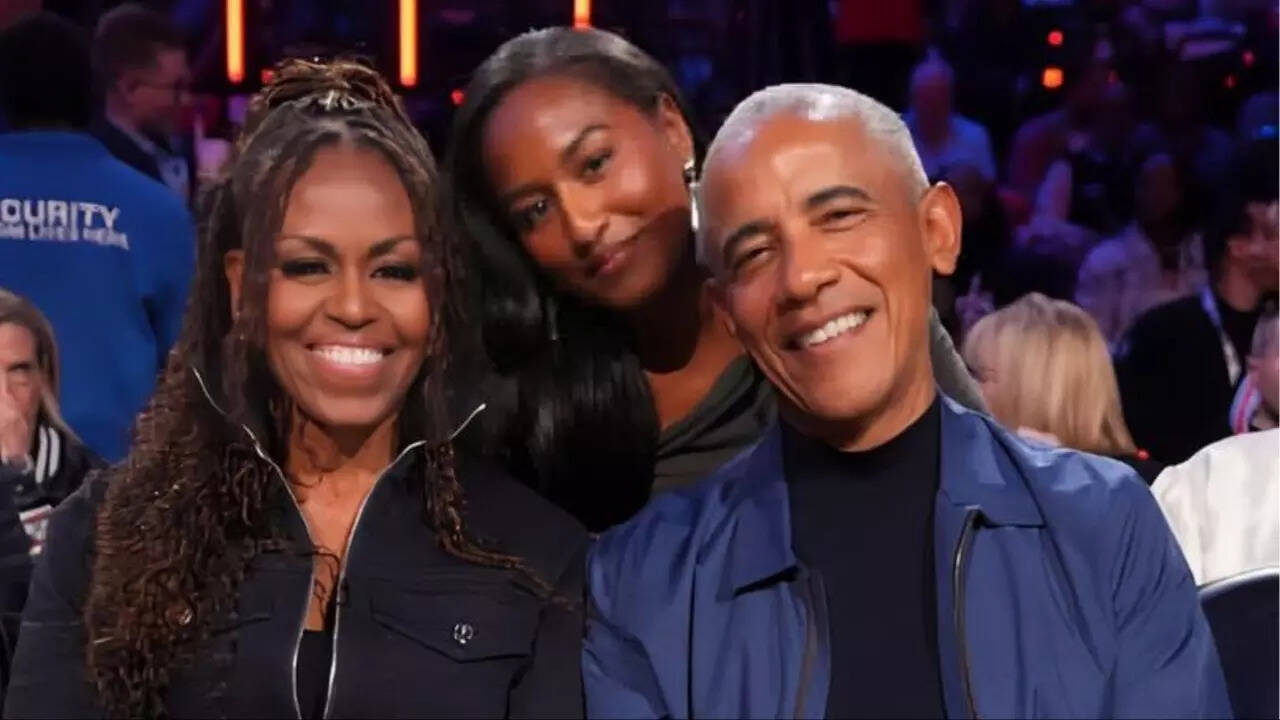 Barack Obama’s daughter Sasha steals the spotlight at NBA All-Star Game ...