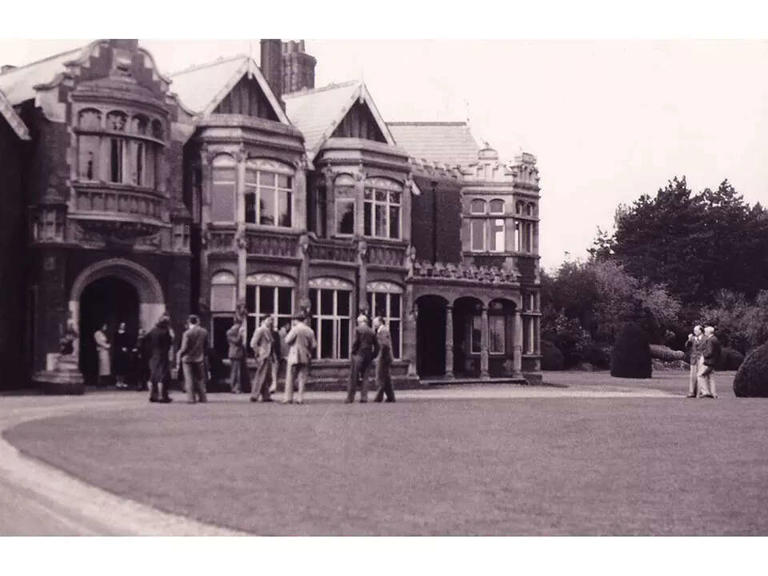 Who was Alan Turing: The man who broke German codes in World War II but ...
