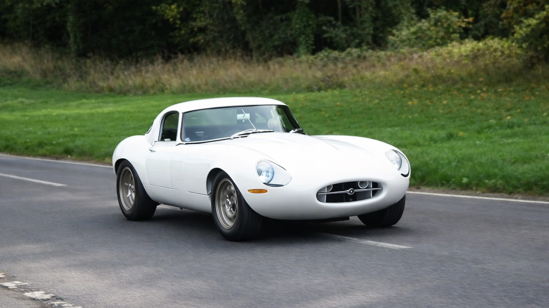£1M Eagle E-Type GTR with modern engineering