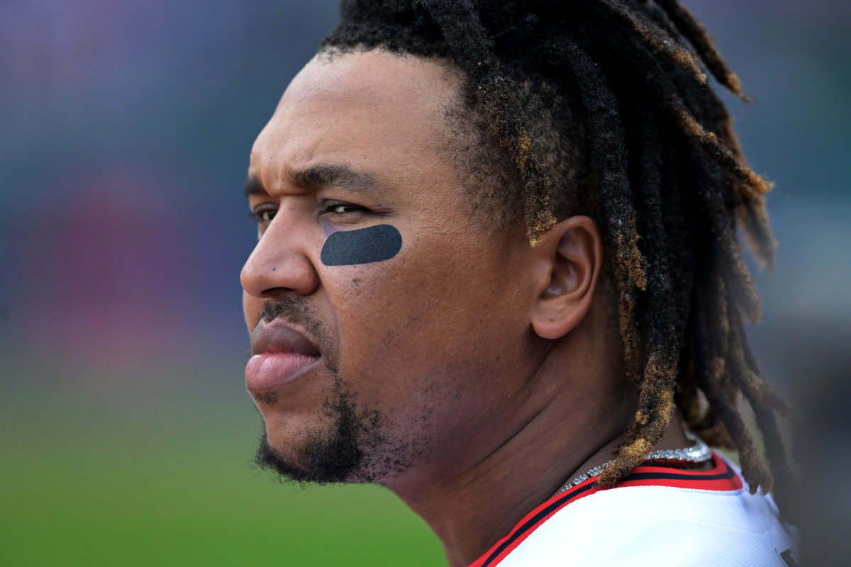 Stephen Vogt announces Jose Ramirez news after leaving spring training game