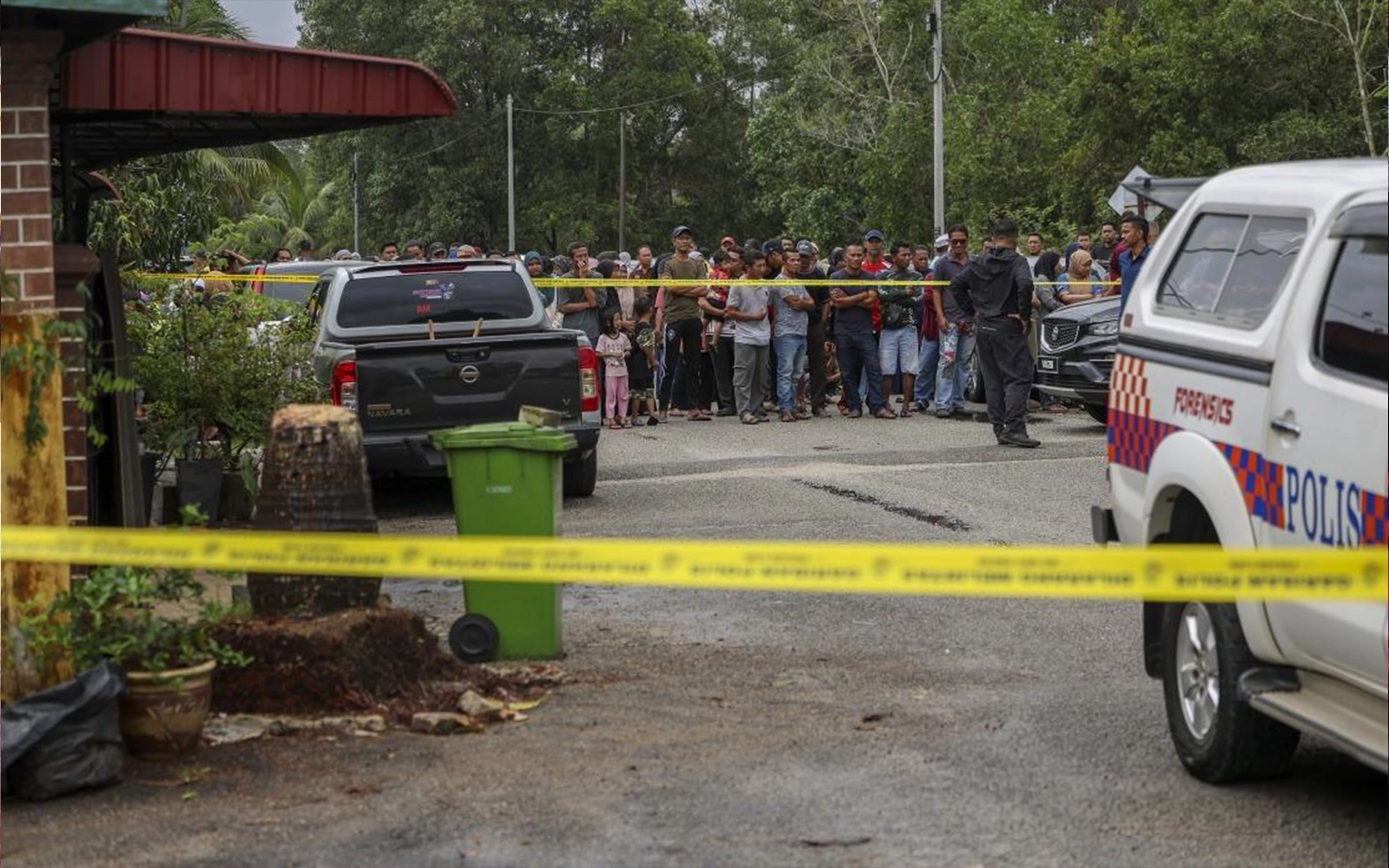 2 girls, aged 3 and 4, among family members found dead in Kuantan house