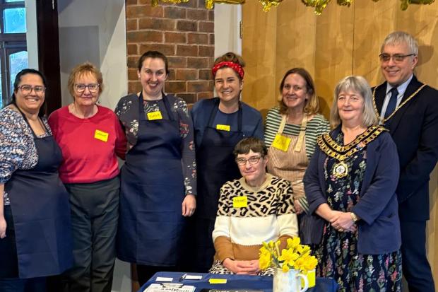 Swindon mayor visits church's 'welcome space' initiative