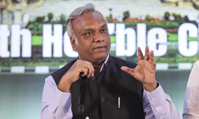 Minister Priyank Kharge calls for action plan on road safety, traffic ...
