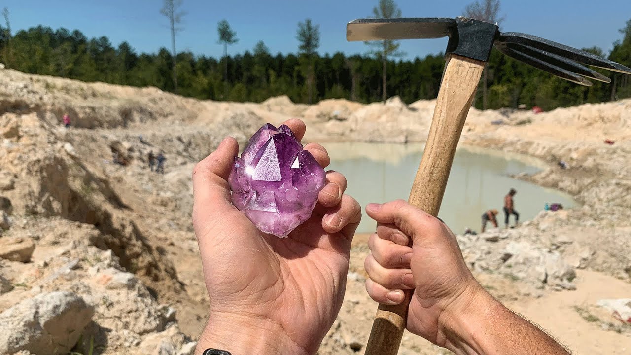 Private mine treasures – stunning amethyst crystals discovered!
