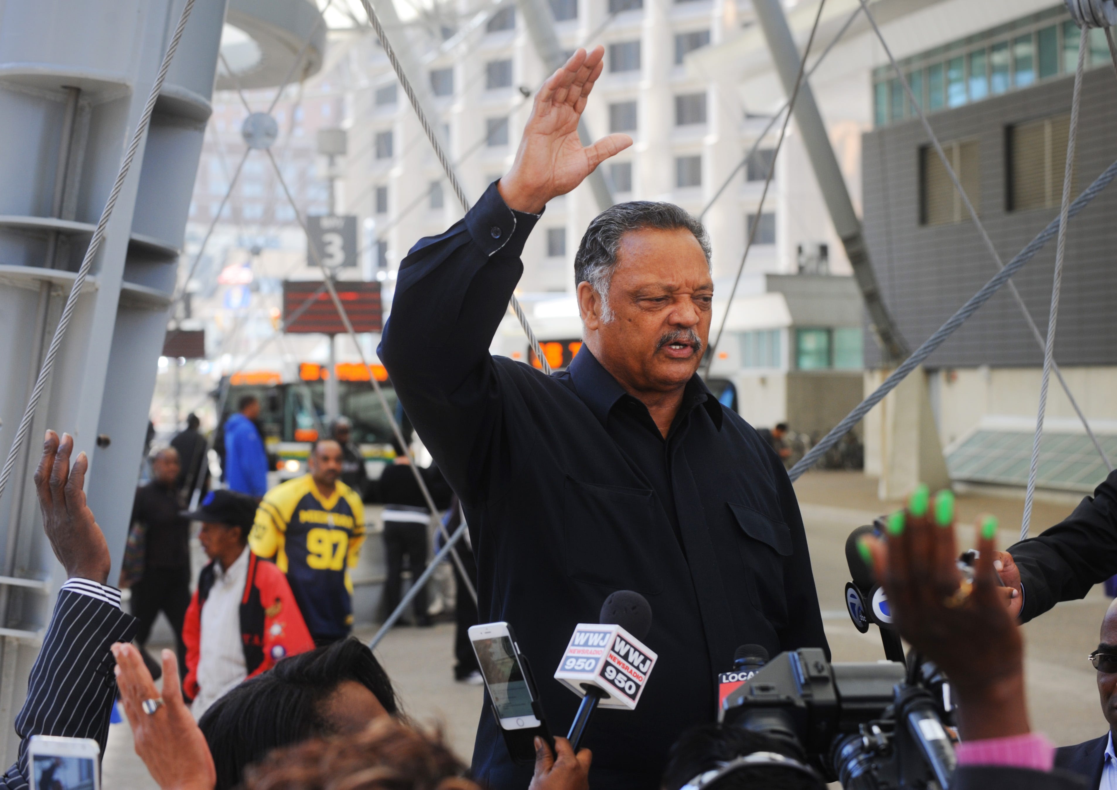 Michigan officials, residents mourn passing of Rev. Jesse Jackson