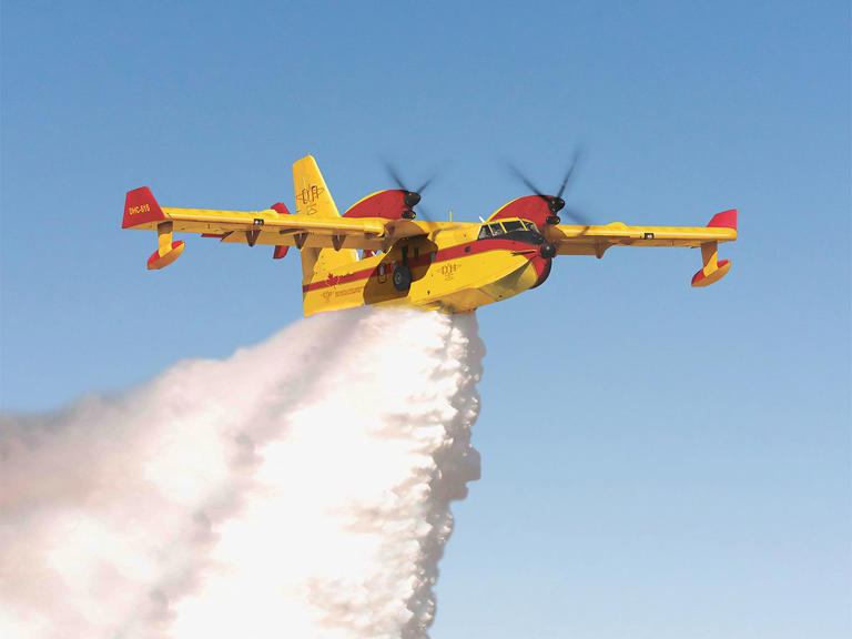 Varcoe: Alberta announces $400M deal to buy water bombers from De ...