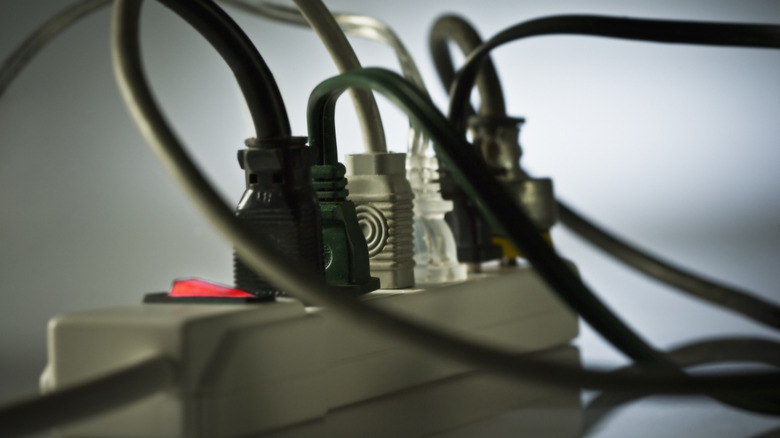 10 things you should never plug into a power strip