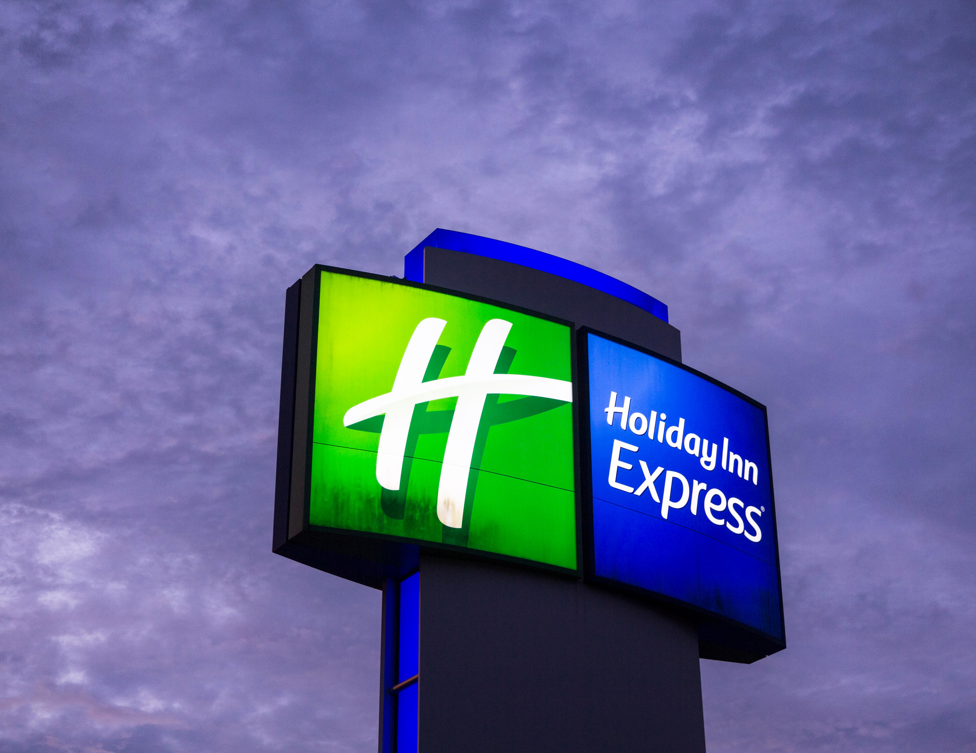 Holiday Inn owner opens 443 hotels as sales grow despite 'turbulent ...