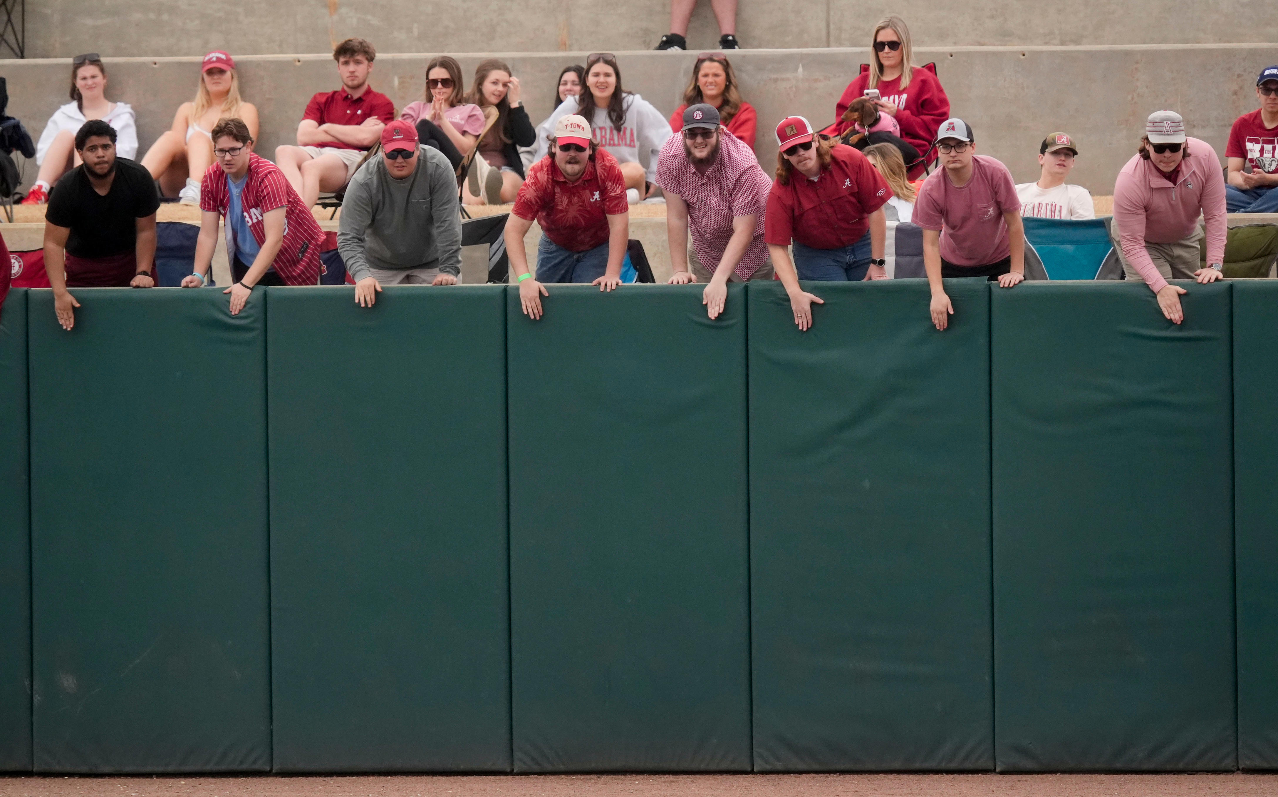 The handwritten baseball tradition uniting Rob Vaughn and Alabama students