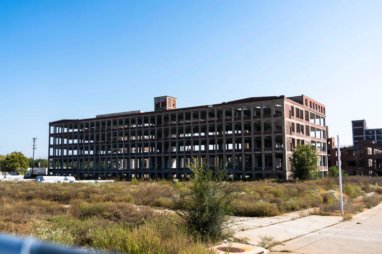 Developer to resurrect Rockford's stalled Colman Yards project