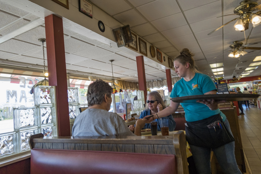 15 small towns in America with the best local diners
