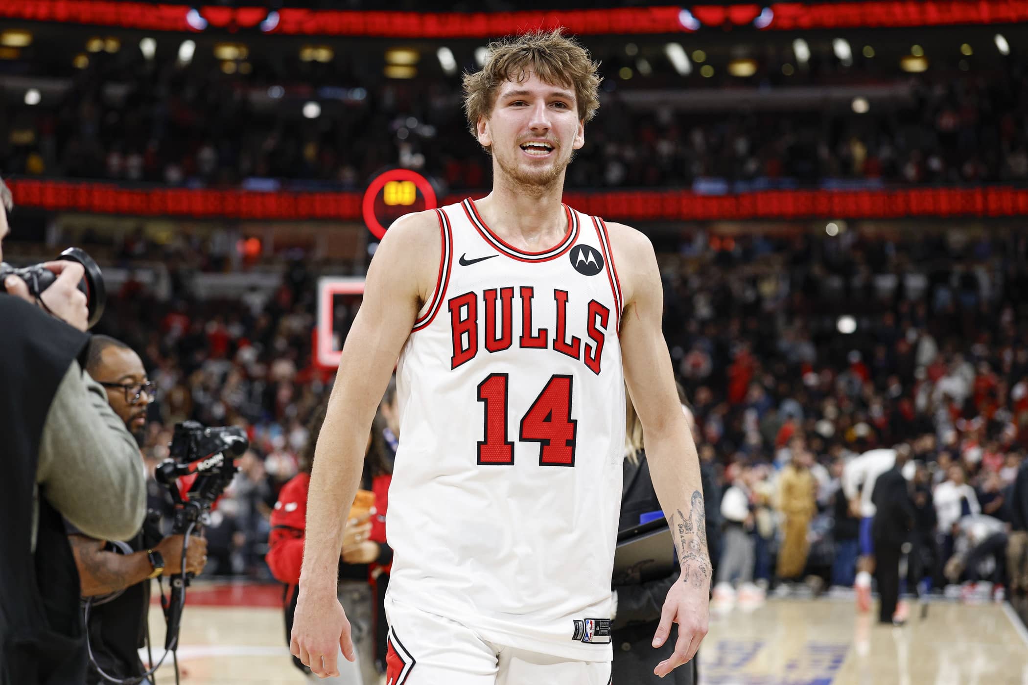 Would the Chicago Bulls trade Matas Buzelis, No. 4 pick, and No. 15 ...