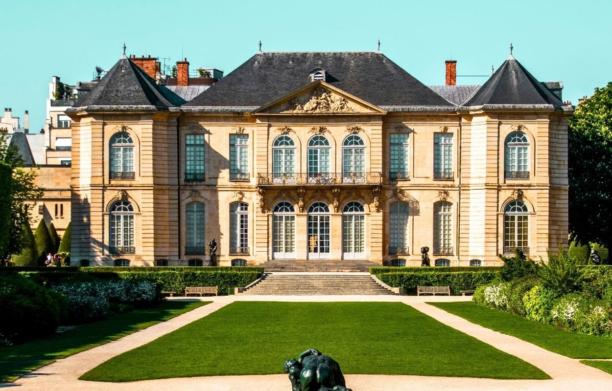 19 things you only see in homes built for private wealth