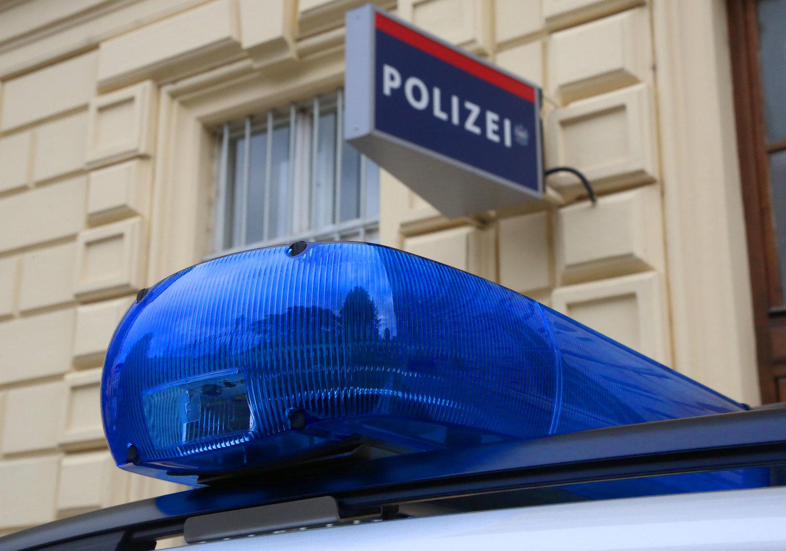 Gastfreundschaft in Sollenau ausgenutzt: Rumäne bestahl Ehepaar