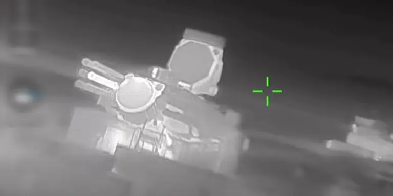 Russian Pantsir air defenses and radar network struck in Crimea during ...