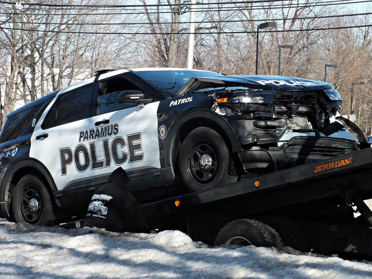 Paramus cop and civilian crash on Route 17, hospitalizing both drivers