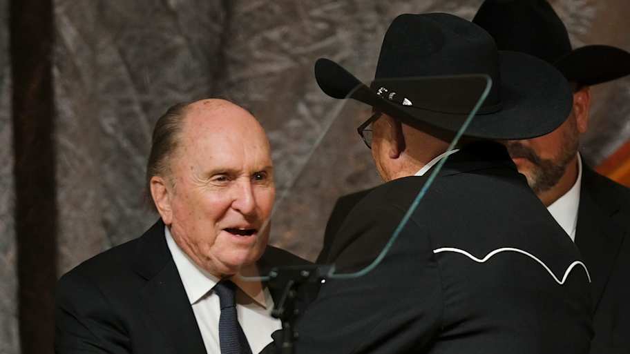 Academy Award-winning actor and Lonesome Dove star Robert Duvall passes ...