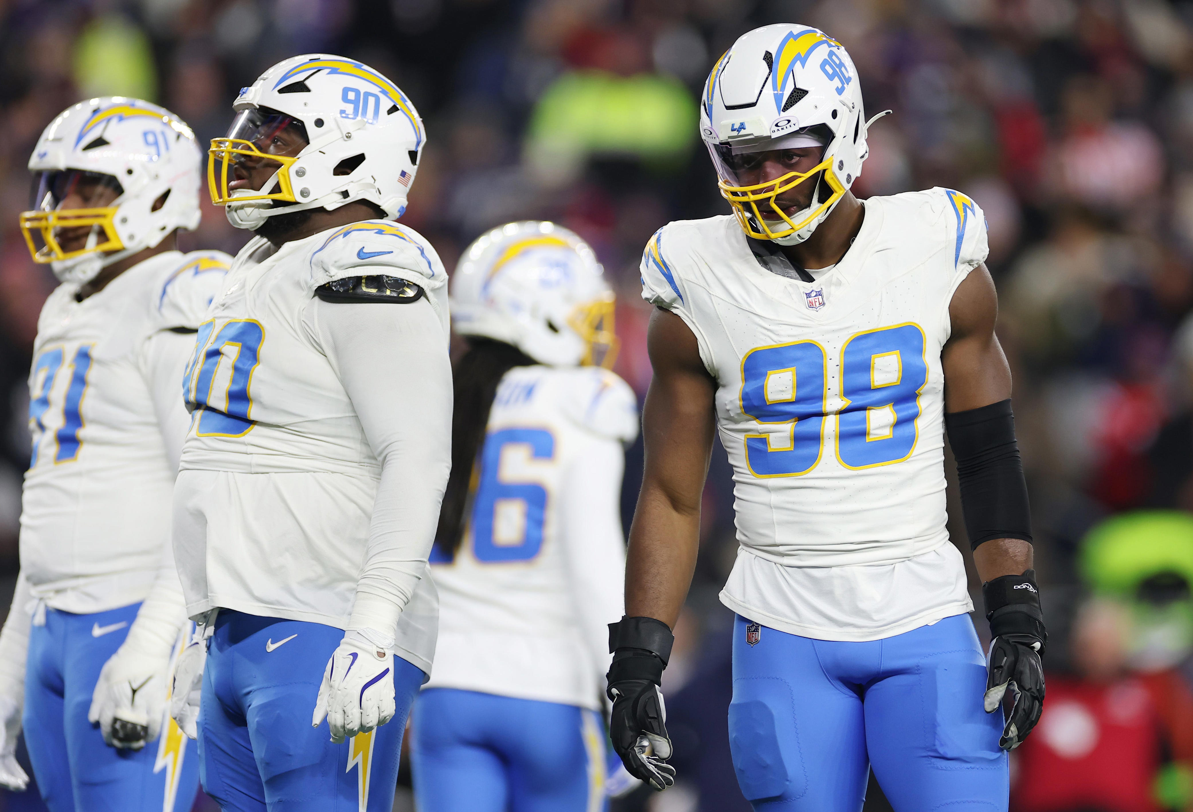Franchise tag window opens: Chargers' Odafe Oweh among top candidates