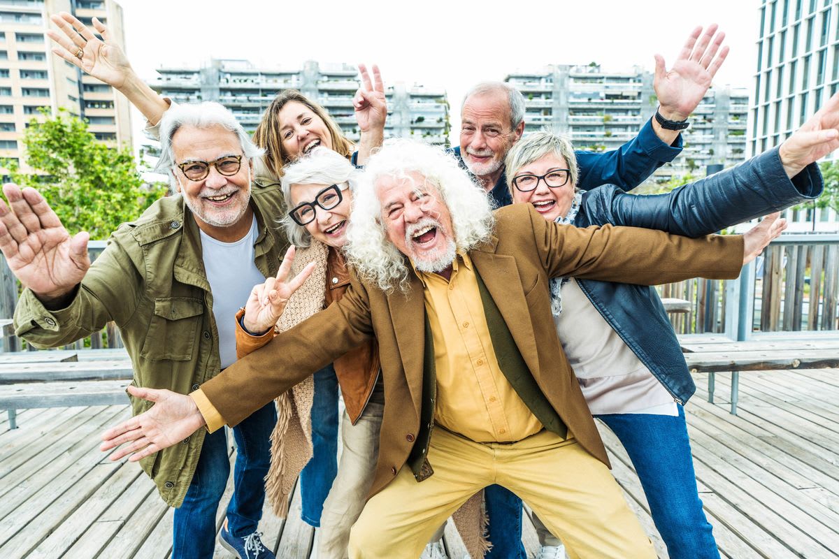 Do modern humans have a longer lifespan than Neanderthals and Denisovans?