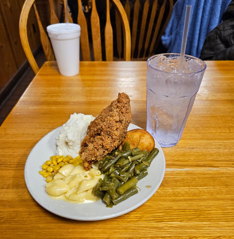 People drive for hours just to feast at this legendary Indiana buffet ...
