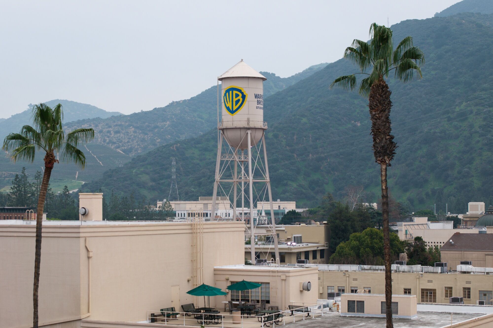 Warner Bros. reopens talks after Paramount signals higher offer