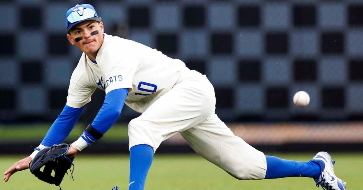 Luke Lawrence’s importance increases as Kentucky moves forward without ...