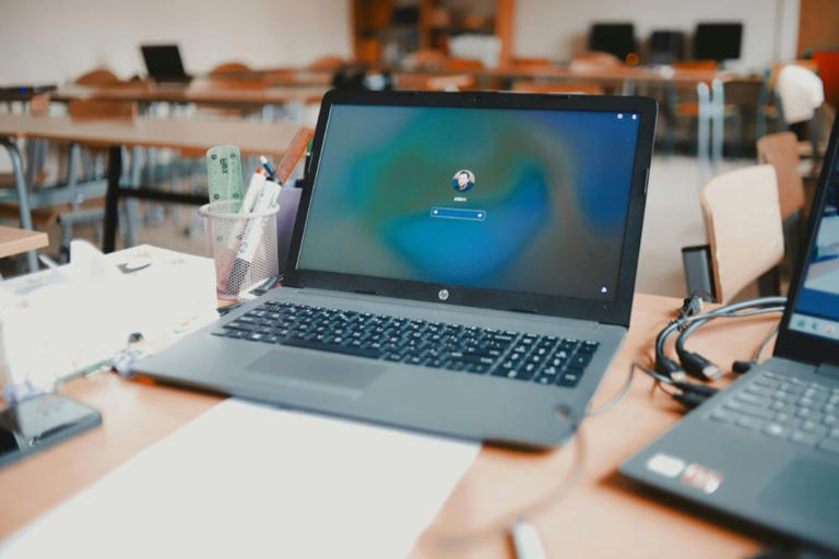 Parents ditch school laptops as pen-and-paper makes a surprising comeback