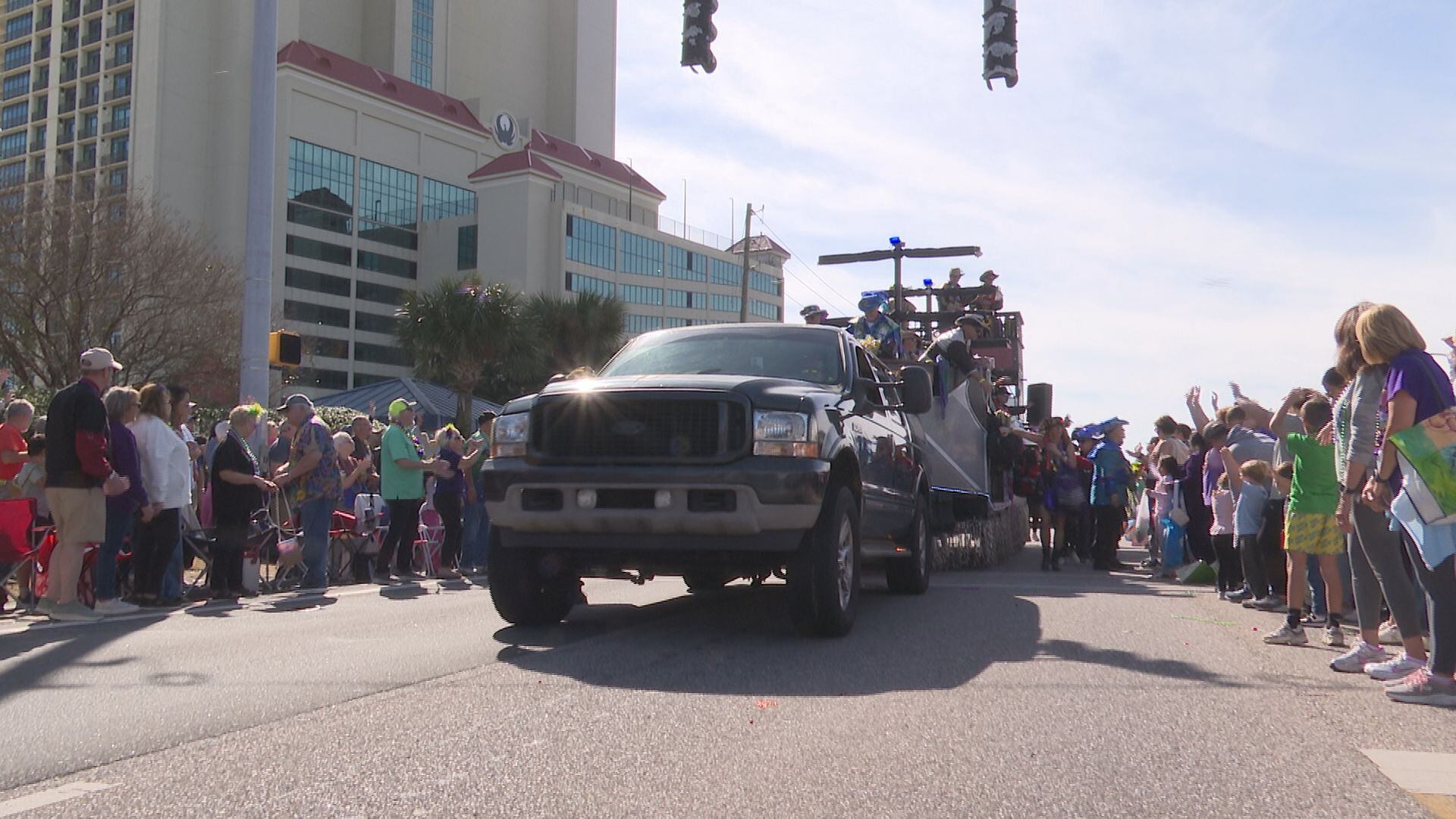 Thousands celebrate Fat Tuesday at Orange Beach Mardi Gras parade