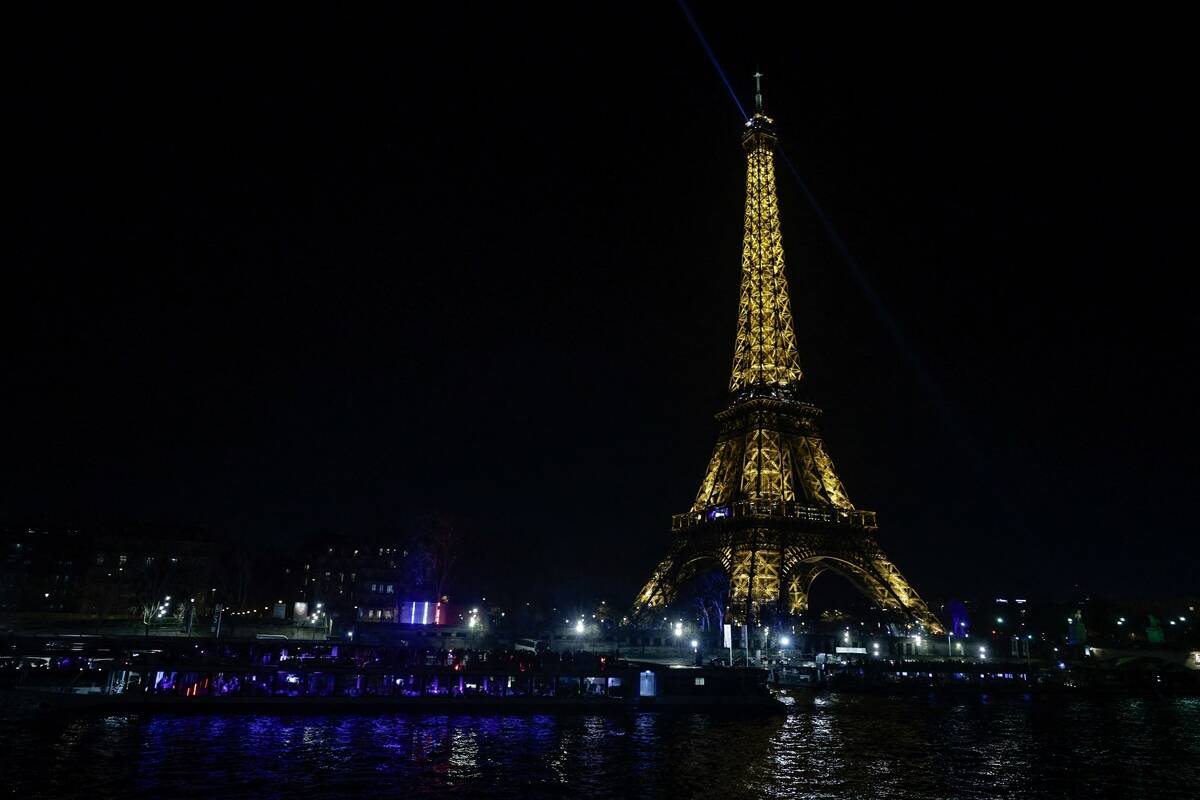 17 photos revealing secret passages in iconic landmarks