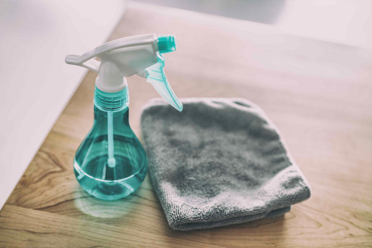 6 things you shouldn't clean with microfiber cloths