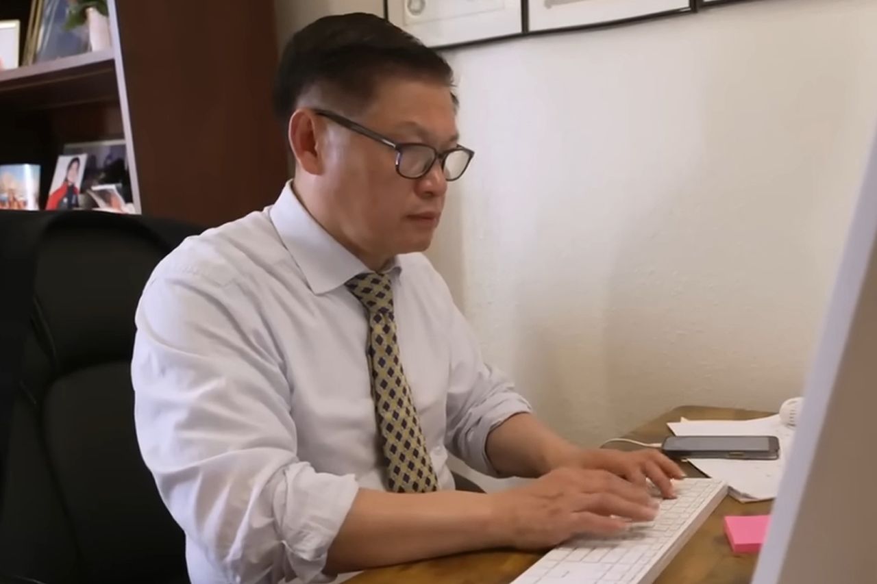 All about Olympic figure skater Alysa Liu's dad Arthur Liu, who ...