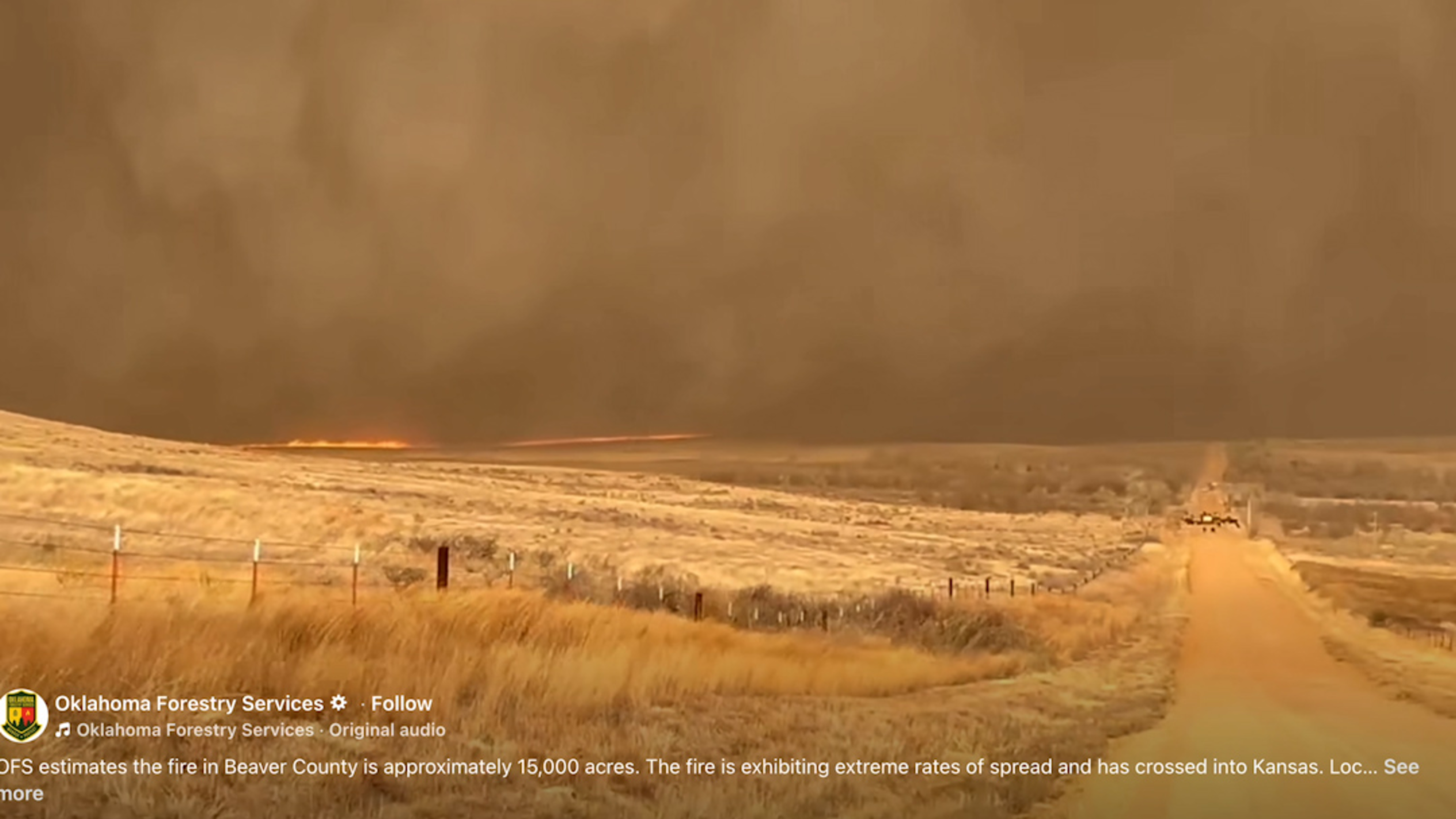 Oklahoma fire moves into Kansas, causes evacuation