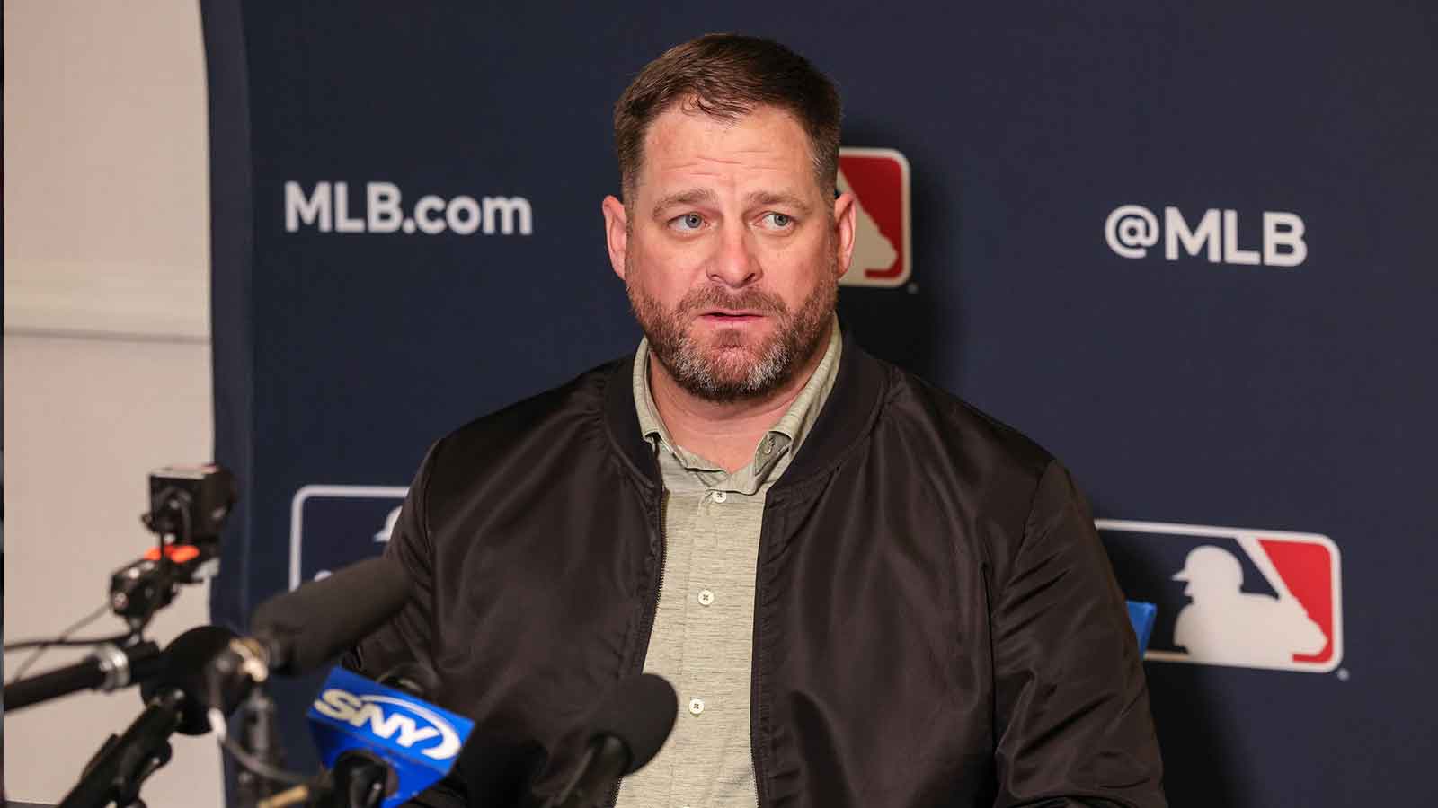 Guardians trade outfielder to White Sox in surprising AL Central deal