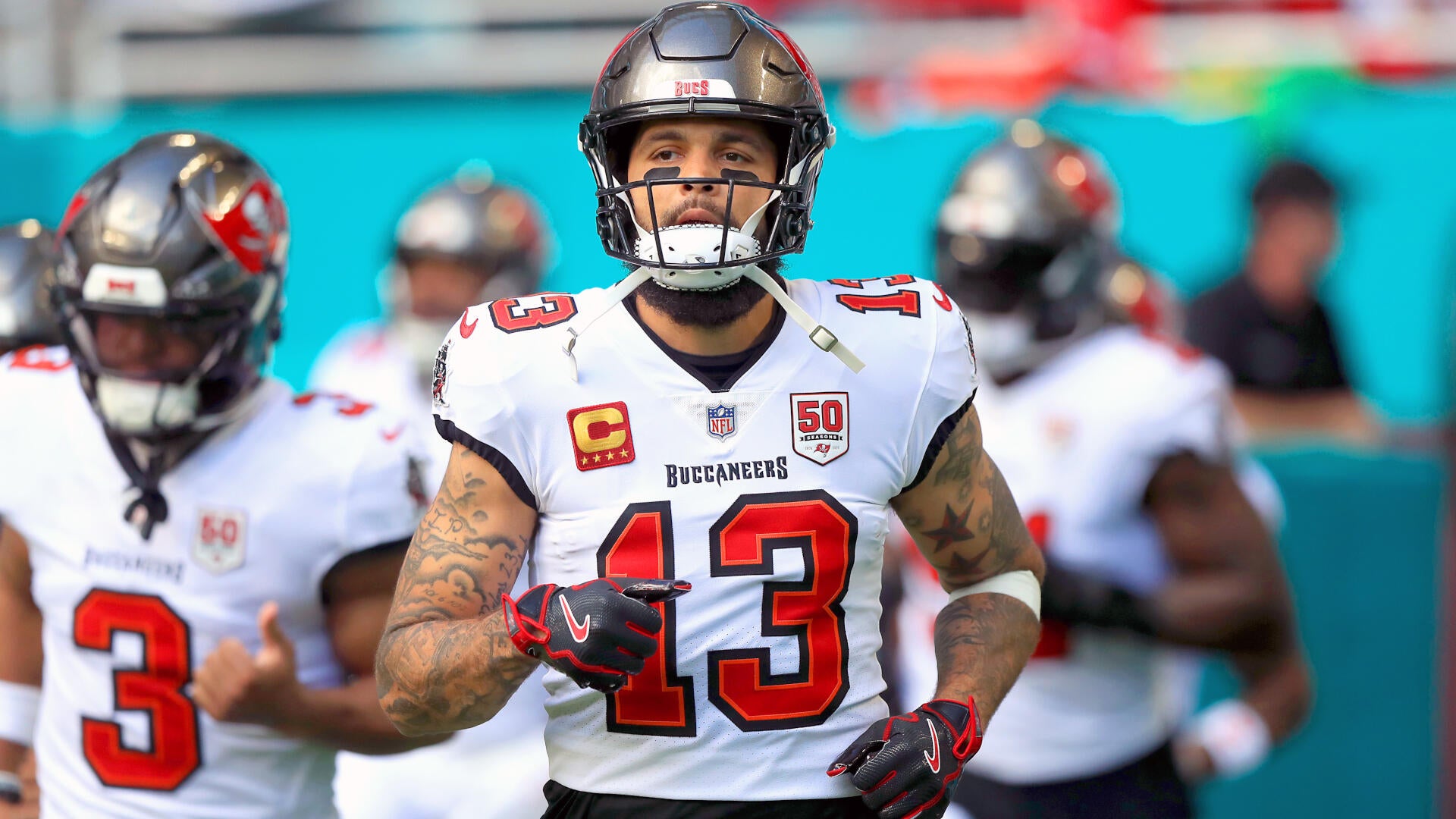 Mike Evans will play in 2026: Legendary Buccaneers wide receiver set to ...