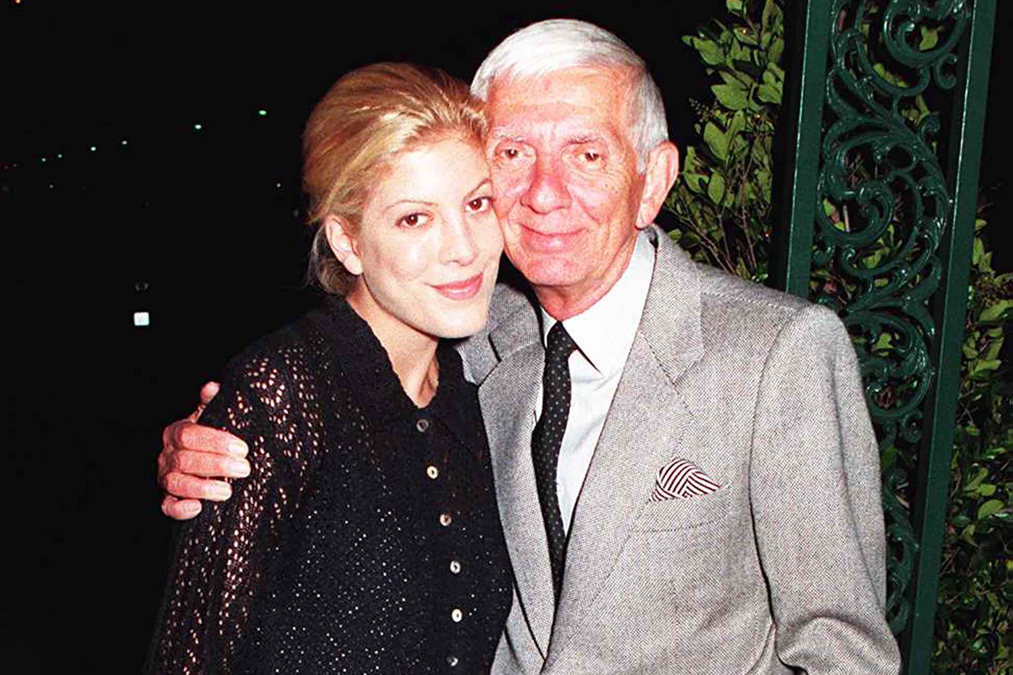 Tori Spelling says dad Aaron required “90210” actors who wanted hair ...