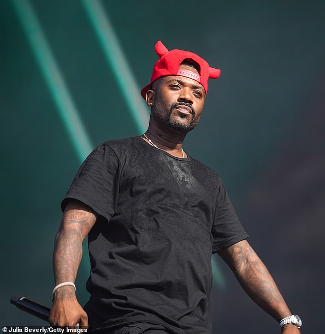 Ray J performs with bleeding eyes and wears heart monitor after ...