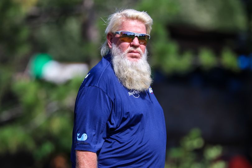 John Daly picks between Scottie Scheffler and Rory McIlroy
