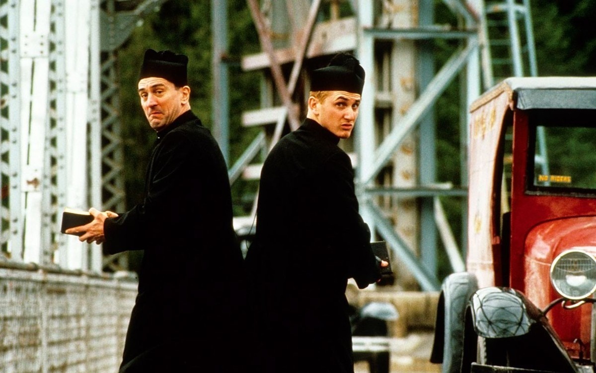 Stasera in TV, Non siamo angeli: Robert De Niro e Sean Penn sono due ...