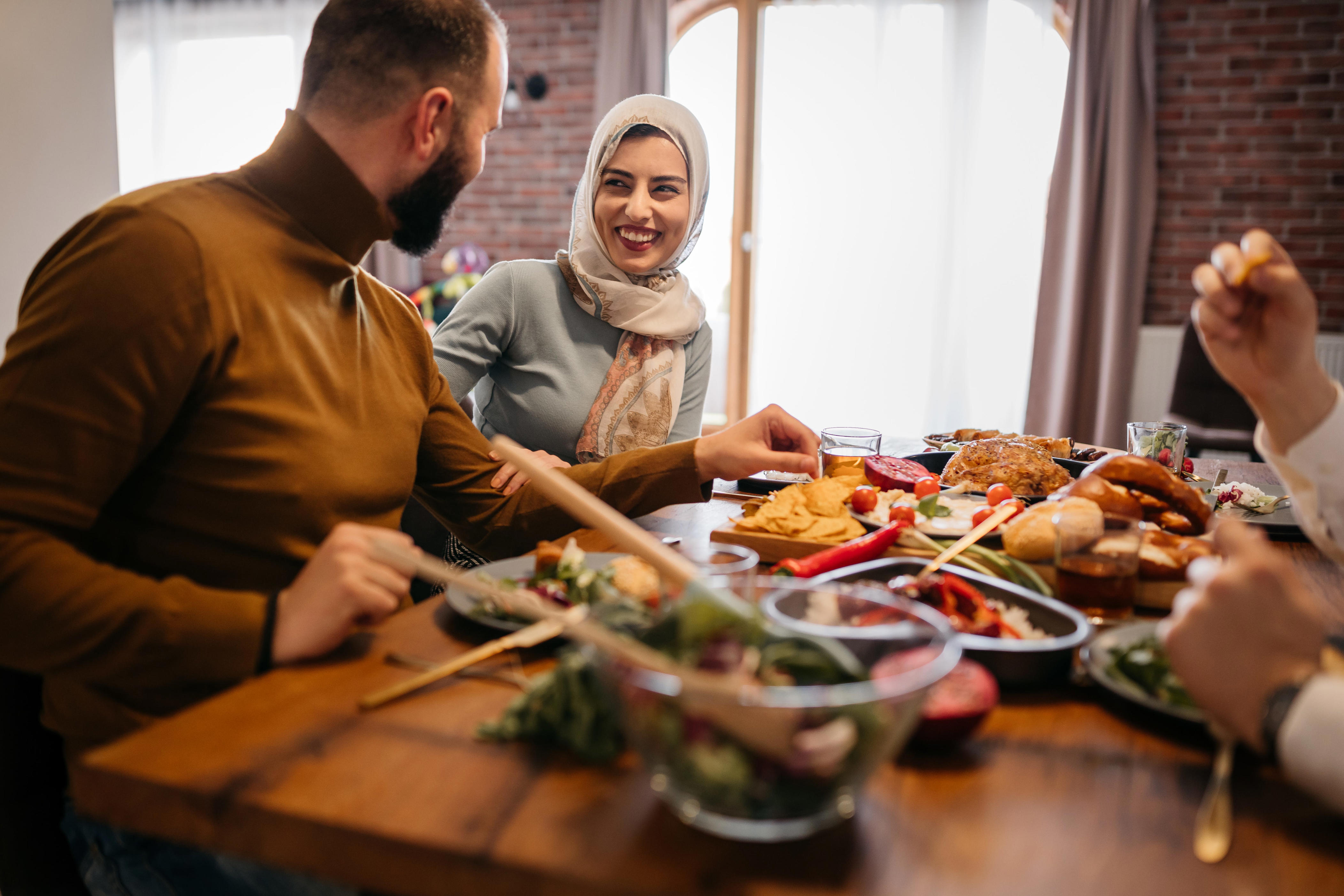How Ramadan fasting connects Muslims with faiths worldwide