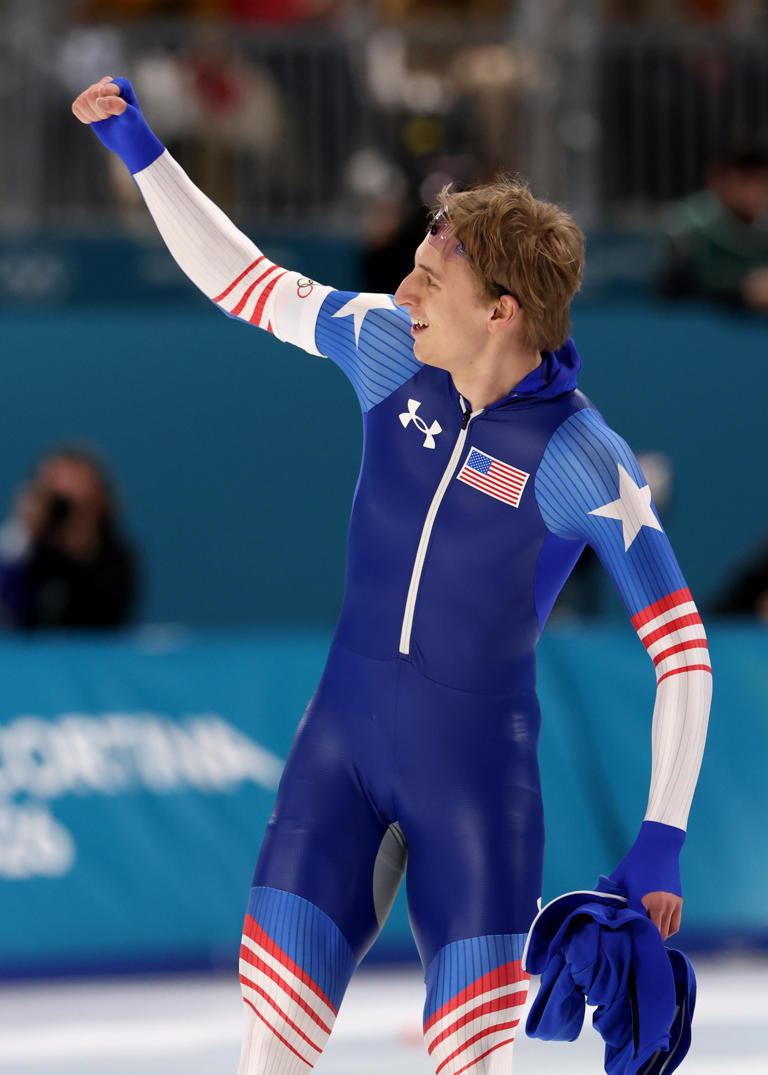 Everyone is talking about Jordan Stolz’s massive legs, and the way he ...