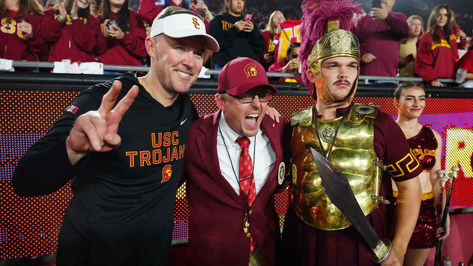 USC beats out Oregon, Oklahoma for local star