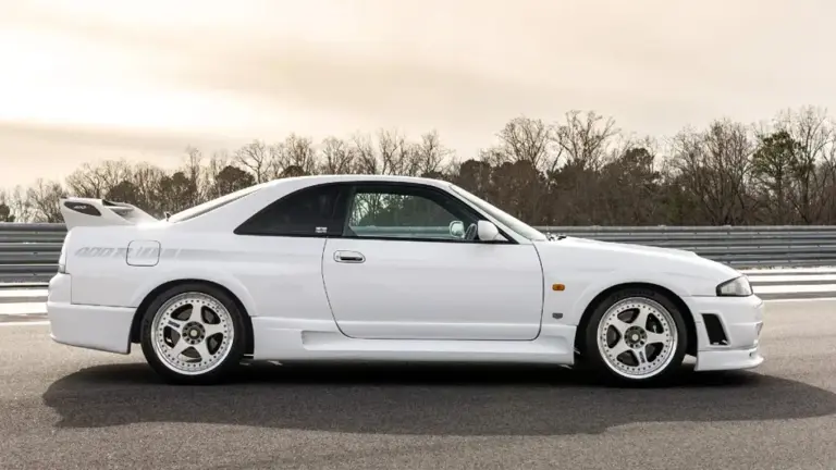 Only 44 exist: Rare Nissan Nismo 400R GT-R could bring $1.1 million at ...