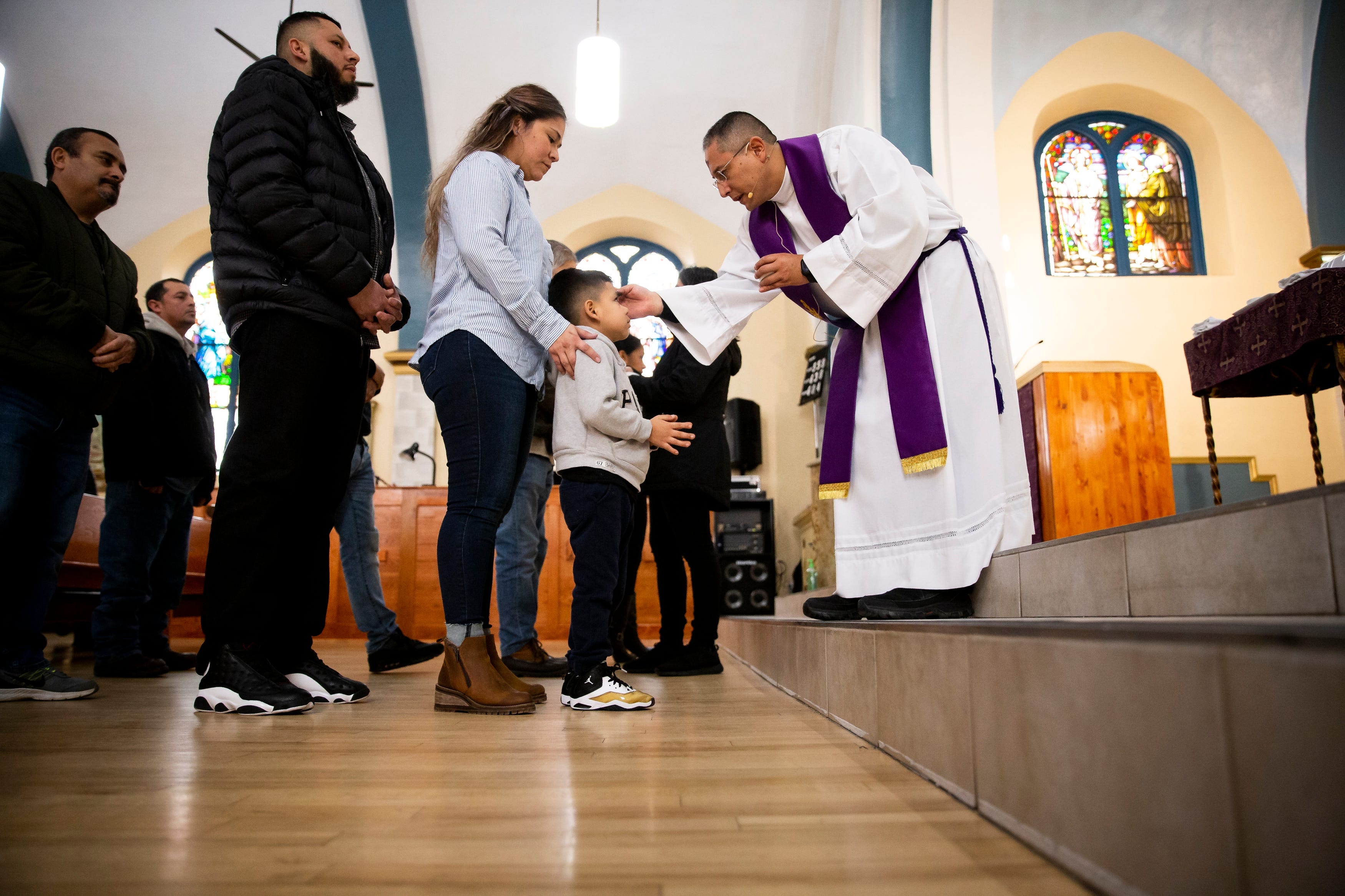 Iowa schools drop meat from concessions menu for Ash Wednesday games
