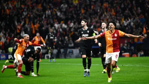Real Madrid vence al Benfica, pero el partido queda manchado por la ...