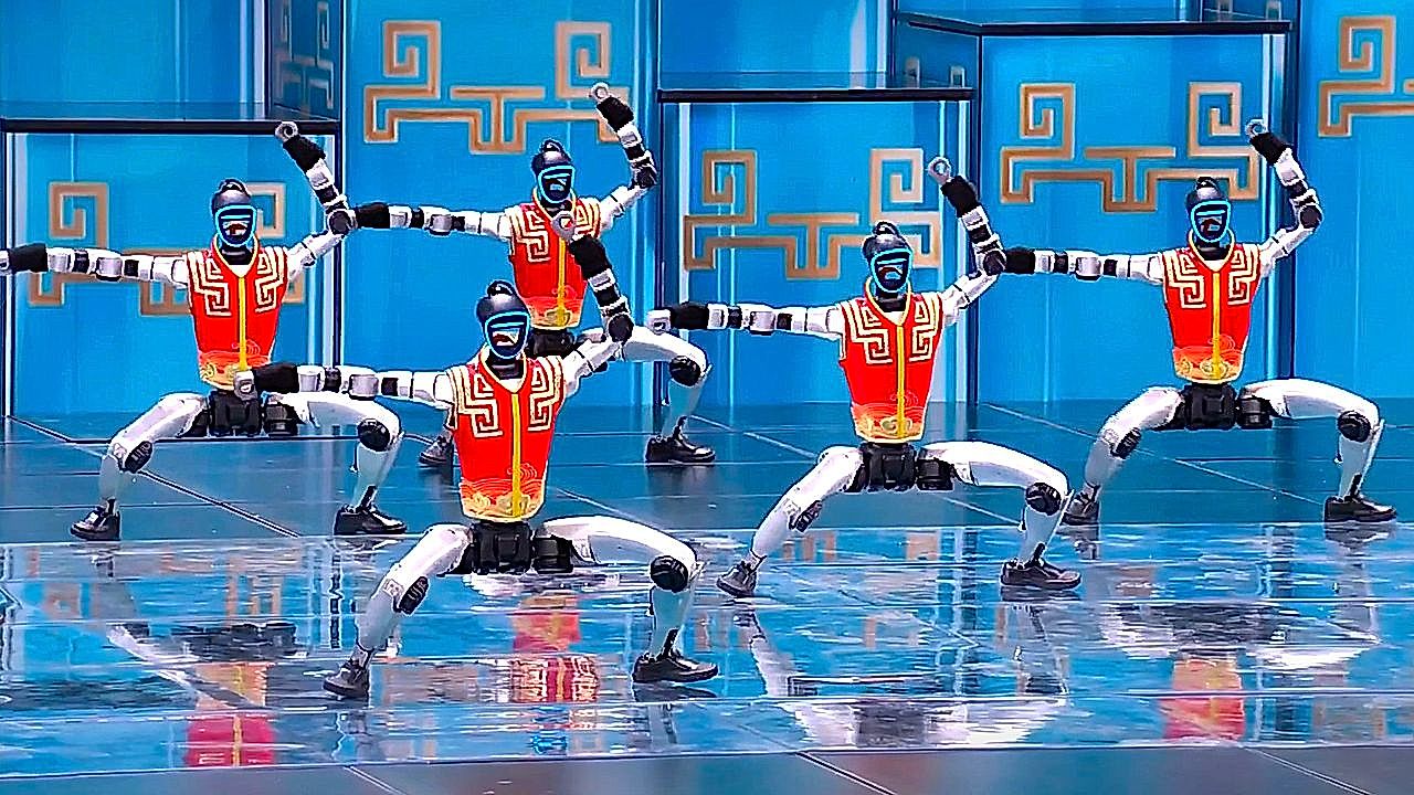 Kung fu masters! Humanoid robots put on an amazing show in China
