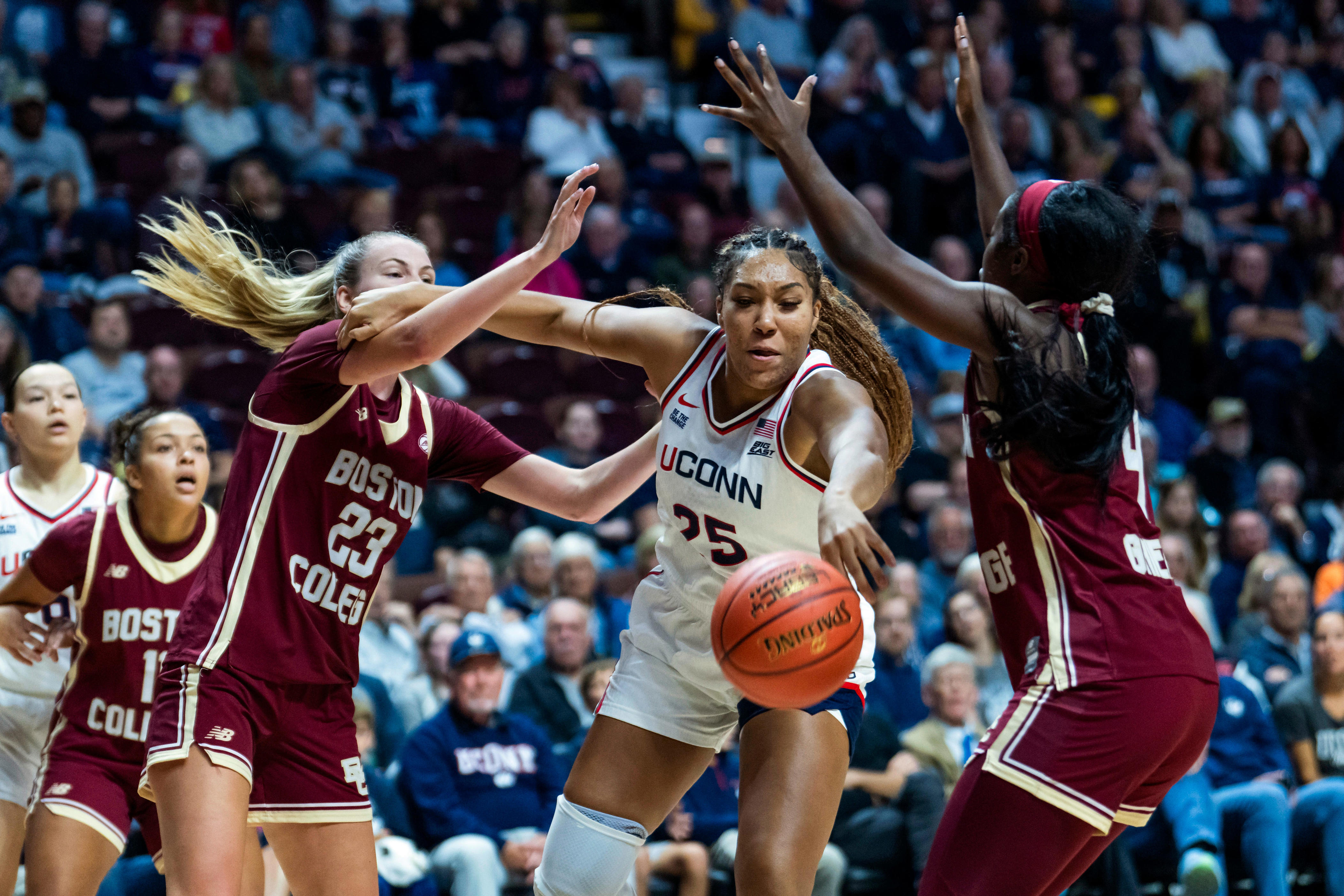 UConn forward Ice Brady out for the season with right knee injury