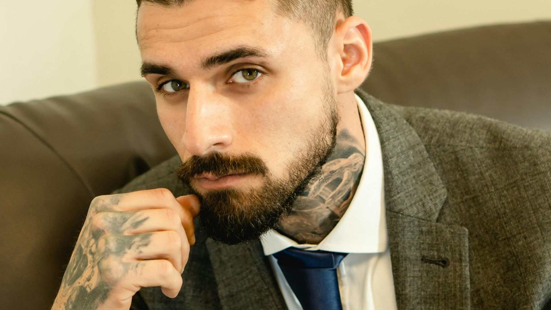 20 male names that instantly make a woman's heart flutter