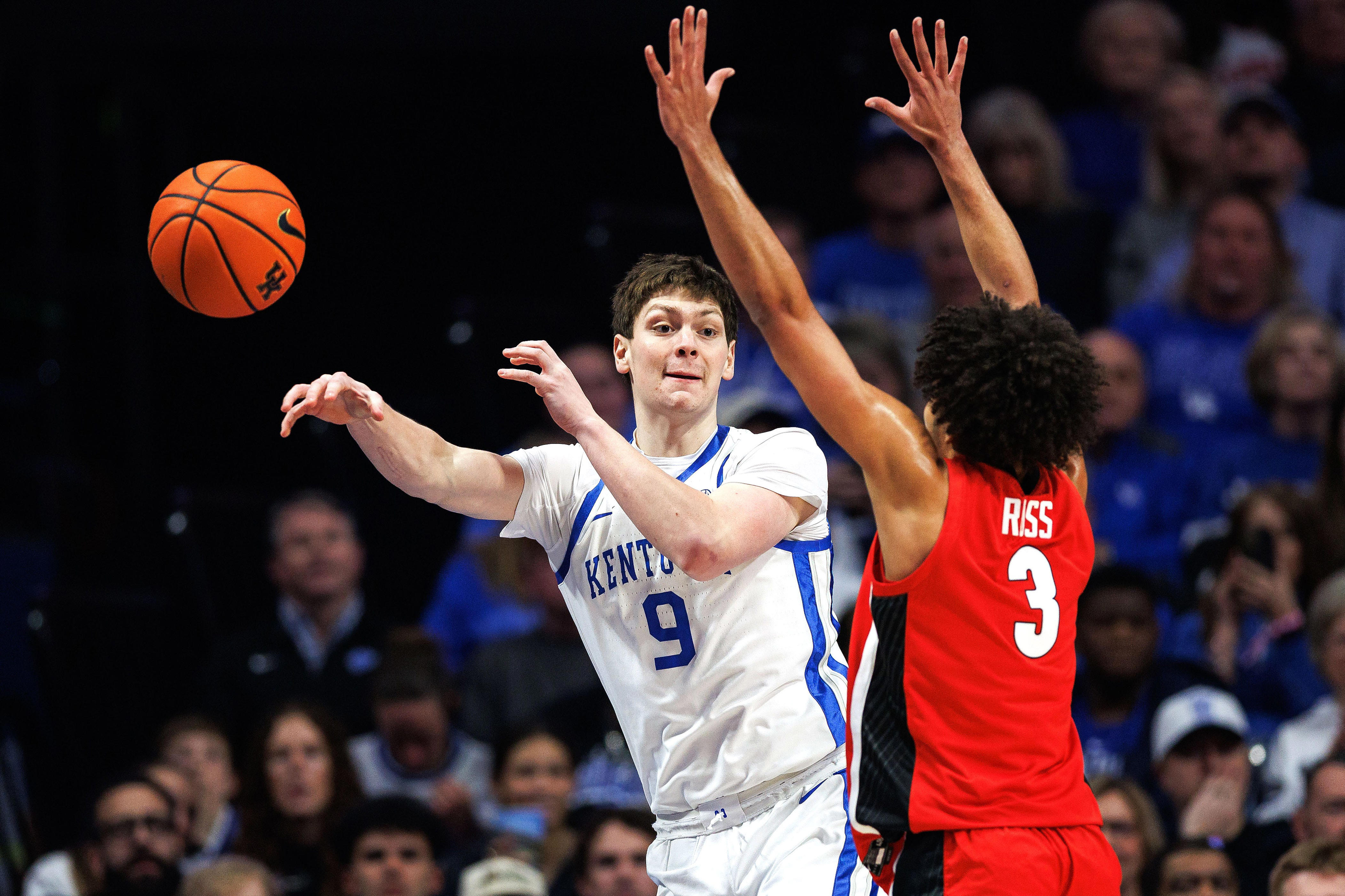 Kentucky basketball undone by sloppy play in upset loss to Georgia