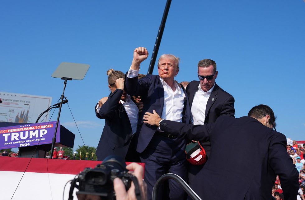 Donald Trump's pastor makes bombshell admission about president's faith ...